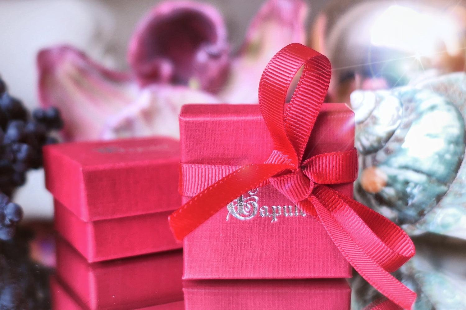 Der CAPULET RED FRIDAY – CAPULET Jewelry